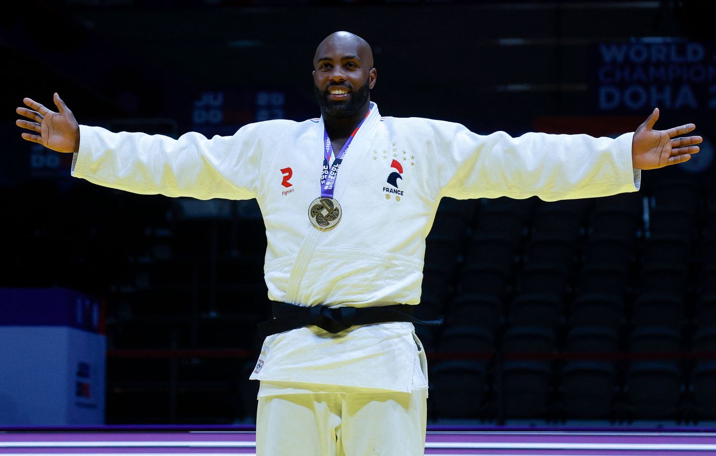 Judo : « Je travaille pour être imbattable », dit Teddy Riner après son 11e titre mondial