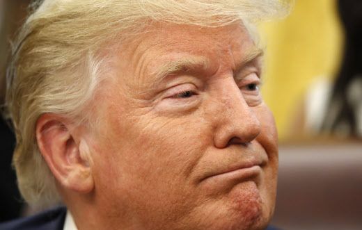 Mais Pourquoi Donald Trump A T Il Le Teint Orange Le Président Des