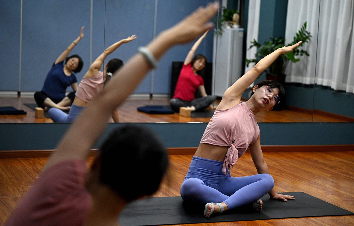 Yoga Wall Lâchez Prise Dans Ce Cours De Haute Voltige à Lyon